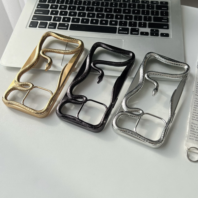 3D hollowed out snake shaped golden phone case for Samsung Galaxy S25 ...