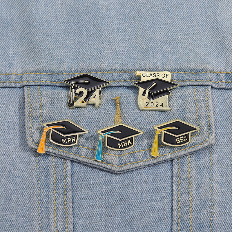 2024 Graduation Pin Creative Bachelor Hat Brooch Badges Lapel Pin ...
