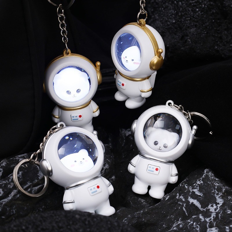 Spaceman Night Light Key Ring - Cute Bear,Cat Space Astronaut Keychain ...
