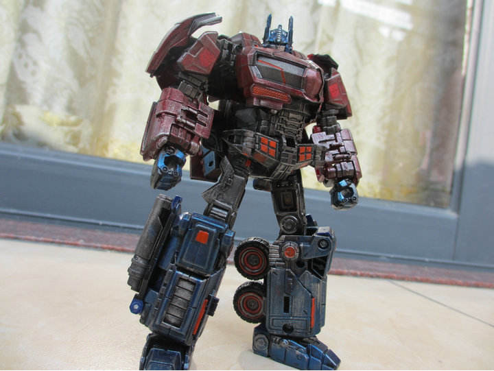 Hasbro Transformers WFC War For Cybertron D-Class Optimus Prime Ke ...