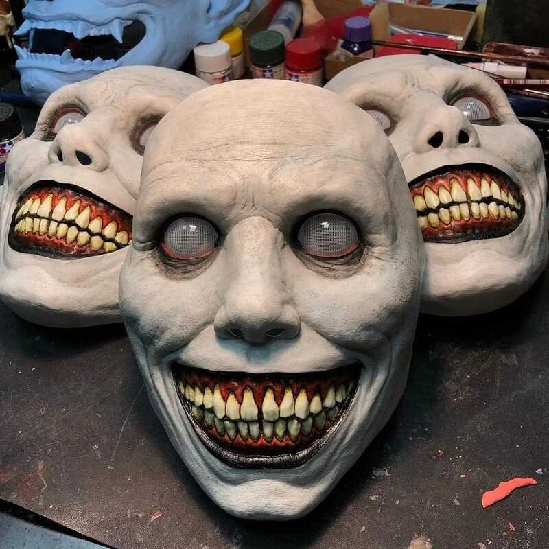 New Halloween Horror Mask COS Exorcist Smile White Face White Eyes ...