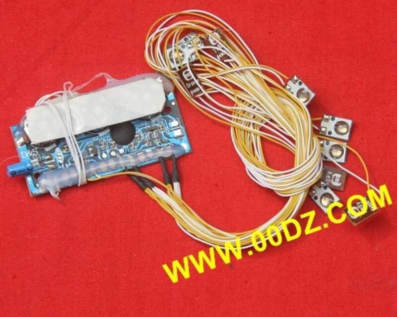 Luminous toy movement with trigger 12 flashing lights divided into ...