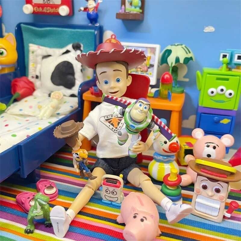 Toy Story Pixar Surrounding Andy Axel's Articulated Handsome Soldier ...