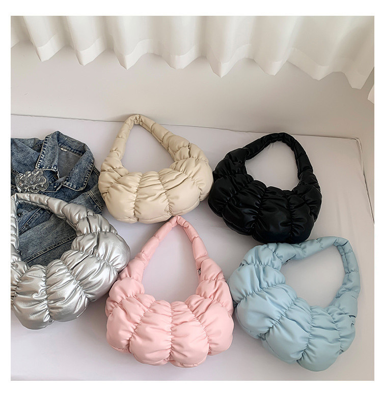 Cos Kosong Bag Underarm Croissant Pleated Cloud Bag Large Capacity ...