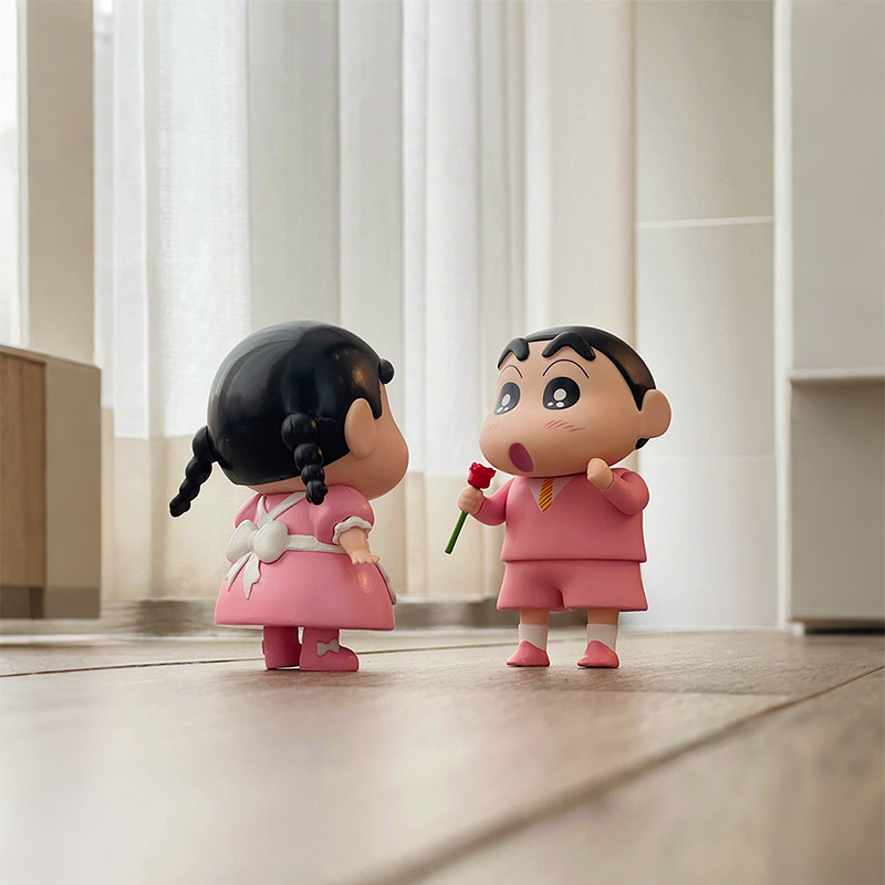 Pink Crayon Shin chan Interior Decoration Center Console Statue Couple ...