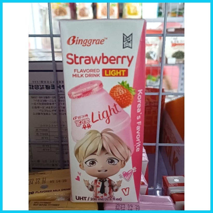 ๑ Binggrae Seoul Flavoured Milk 200ml BTS Binggrae Strawberry | Shopee ...
