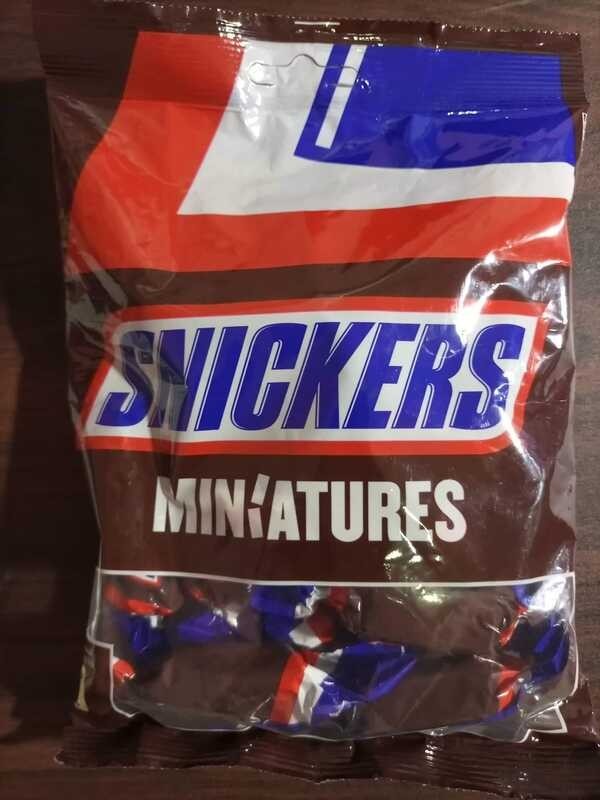 Snickers, twix, mars, Reese's, kisses miniatures chocolates 150 grams ...