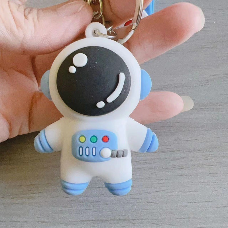 Spaceman Night Light Key Ring - Cute Bear,Cat Space Astronaut Keychain ...