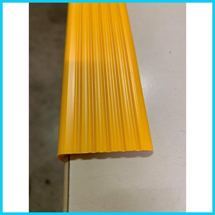 ۩ ♀ Rubber nosing Rubber Nosing Rubber stair nosing 8ft long (2.4m ...