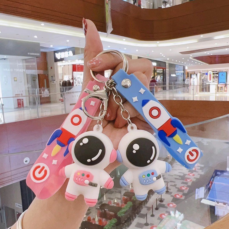 Spaceman Night Light Key Ring - Cute Bear,Cat Space Astronaut Keychain ...