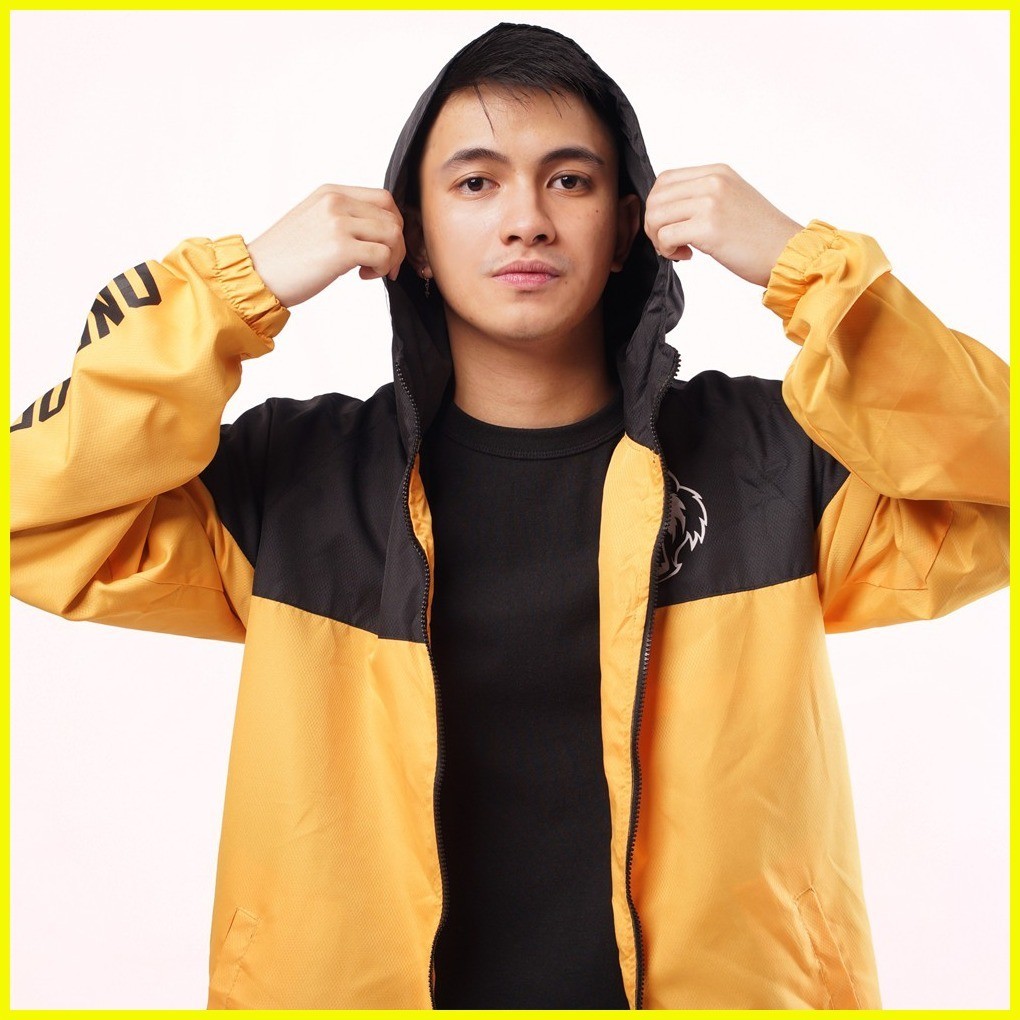 ⭐ UST Windbreaker Jacket (Unisex) | Shopee Philippines