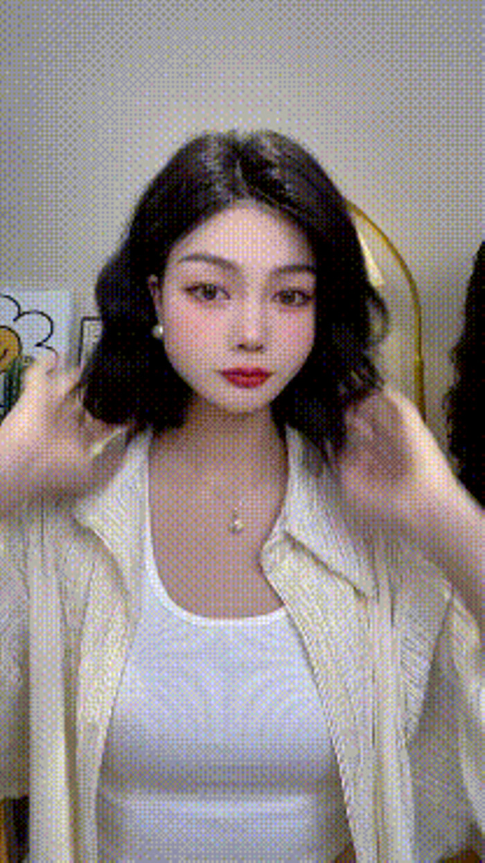 Glamorous Sister's Hairpiece for Effortless Short Curly Hairstyles ...