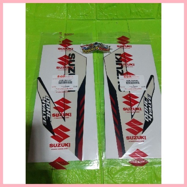 Decal,under cowling upper Left and Right (Raider fi 150) | Shopee ...