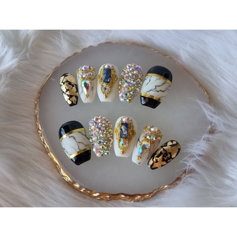 YOUR HIGHNESS customized press on nails glue on nails fake nails faux ...
