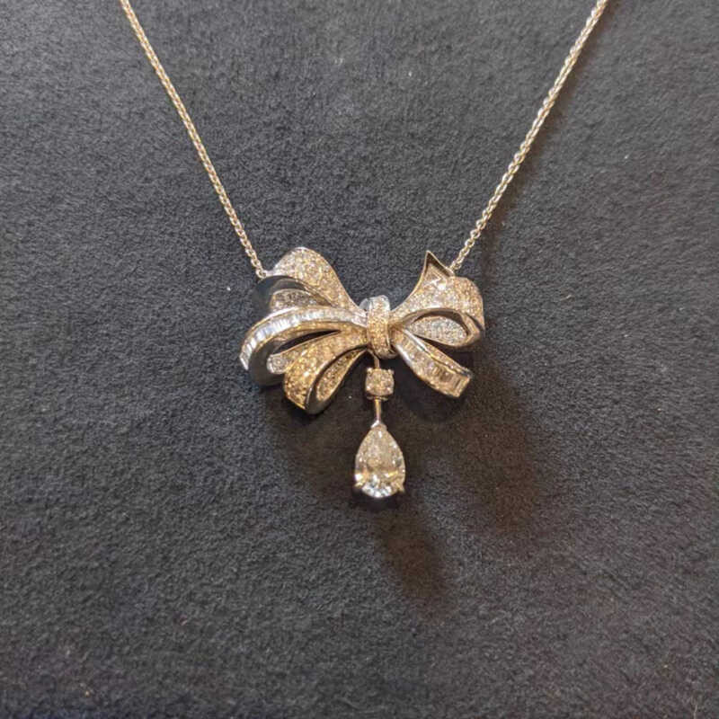 Bagong high-end kalungkutan ng yumuko kumakain para kababaihan may ...