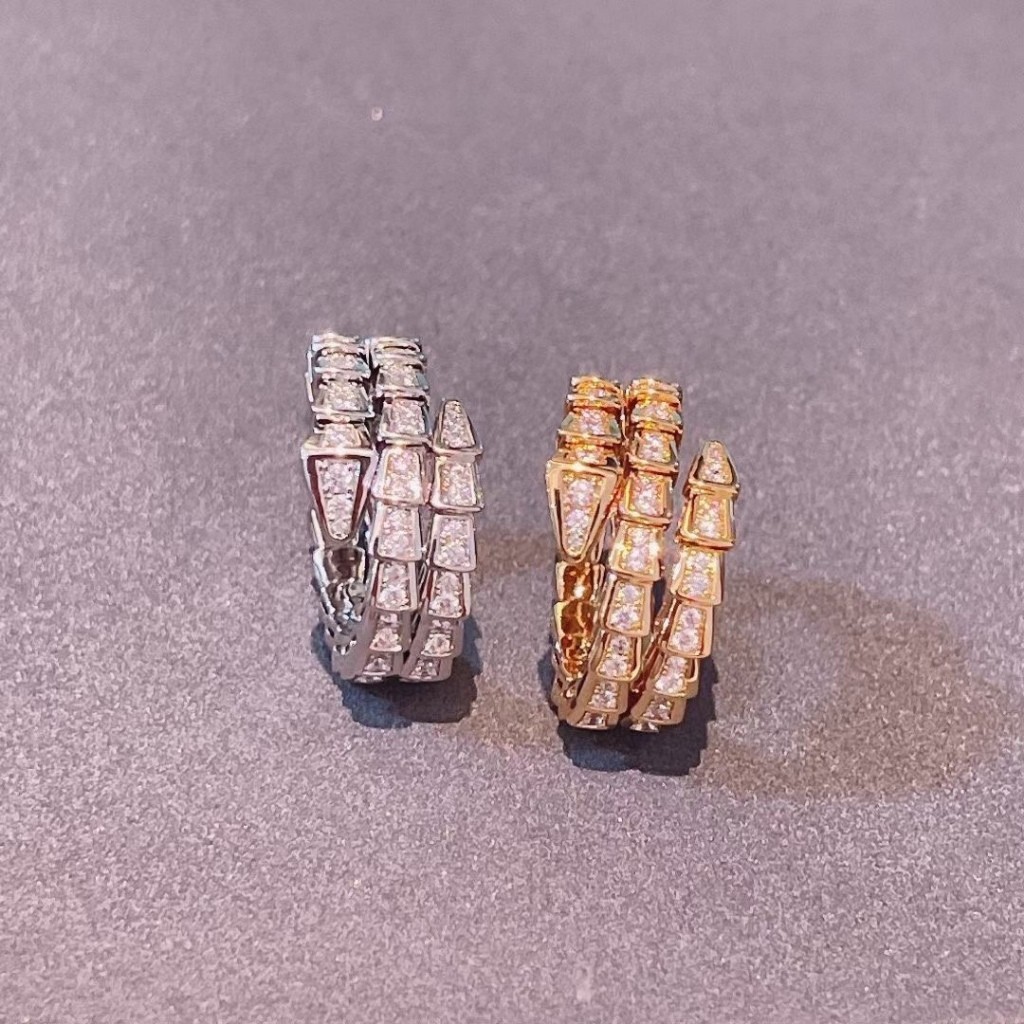 ♞️ 【️Pawnable】18k Saudi Gold/2.0gram Full Diamond Snake Bone Ring with ...