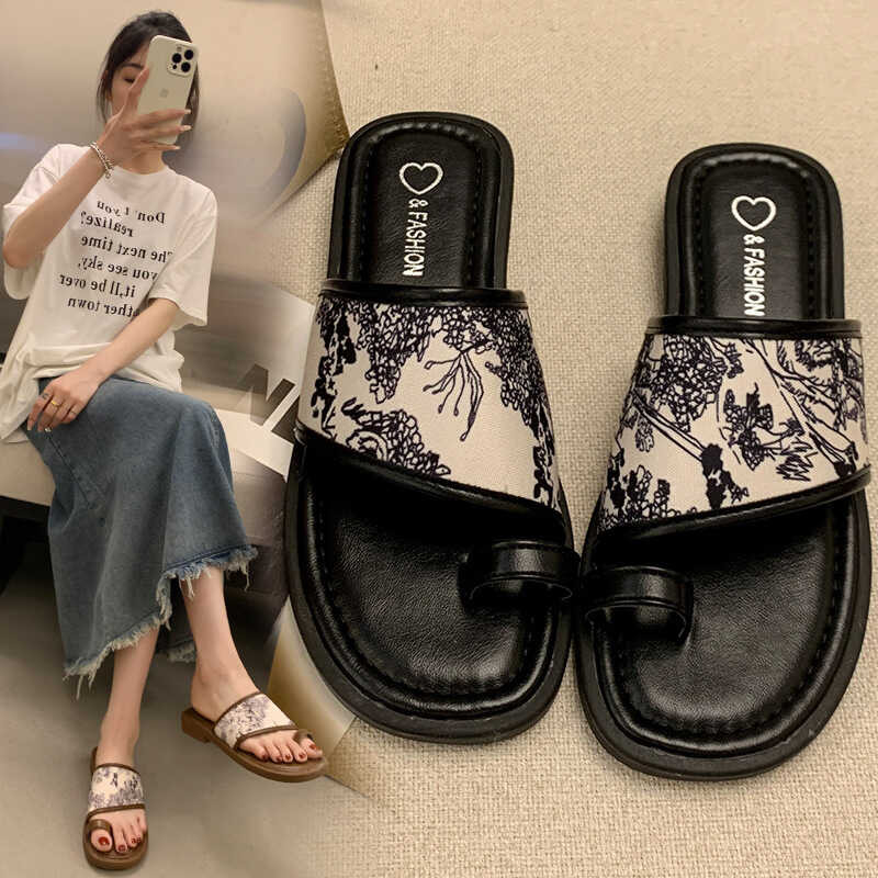 slippers Chinese style for women worn outdoors in summer with a sense ...