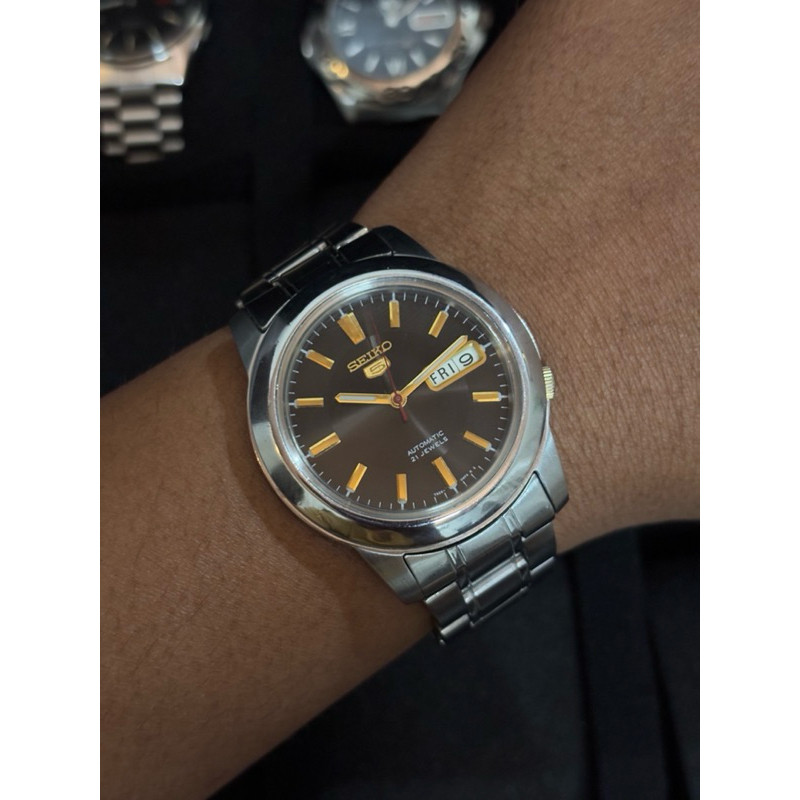 Seiko 5 Black Dial Gold Indices 38mm. | Shopee Philippines