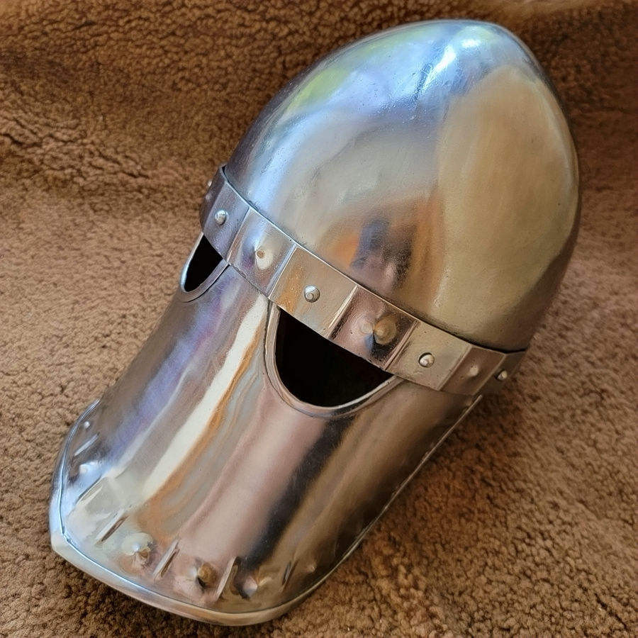 Real-time Inventory = Italian Norman Pointed Chin Helmet Crusader ...