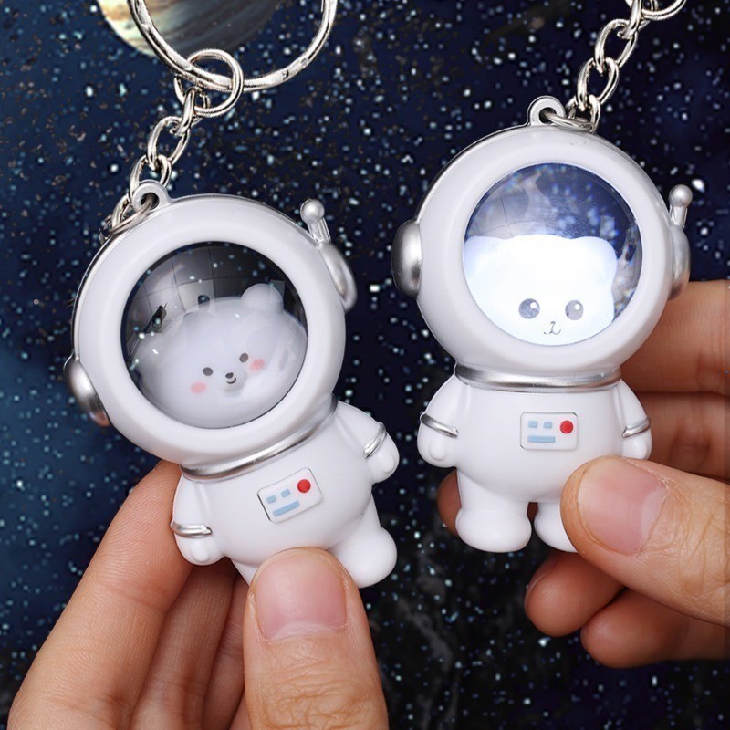 Spaceman Night Light Key Ring - Cute Bear,Cat Space Astronaut Keychain ...