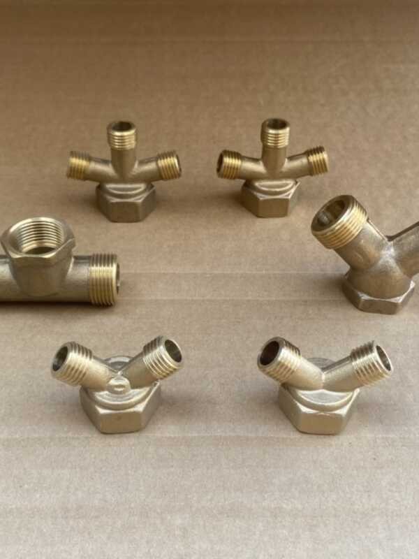 Agricultural dosing pump water outlet adapter three-way four-way spray ...