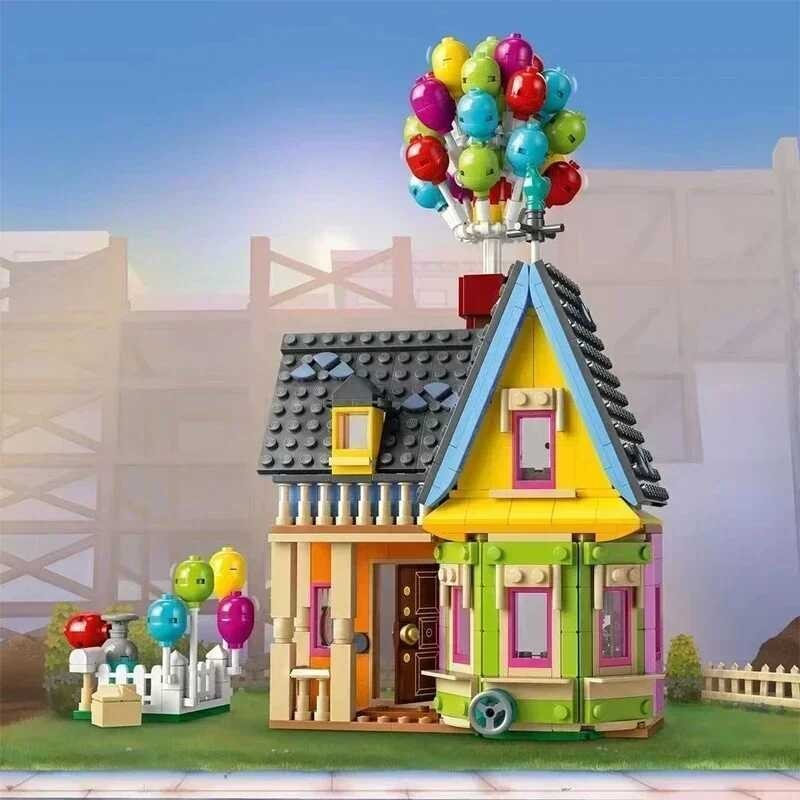43217 Up Building Blocks Movie Travels Of Flying House Construction ...