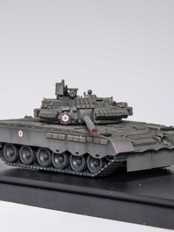 ARTISAN Russian T80 T-80BV main battle tank Taman Division upgraded ...