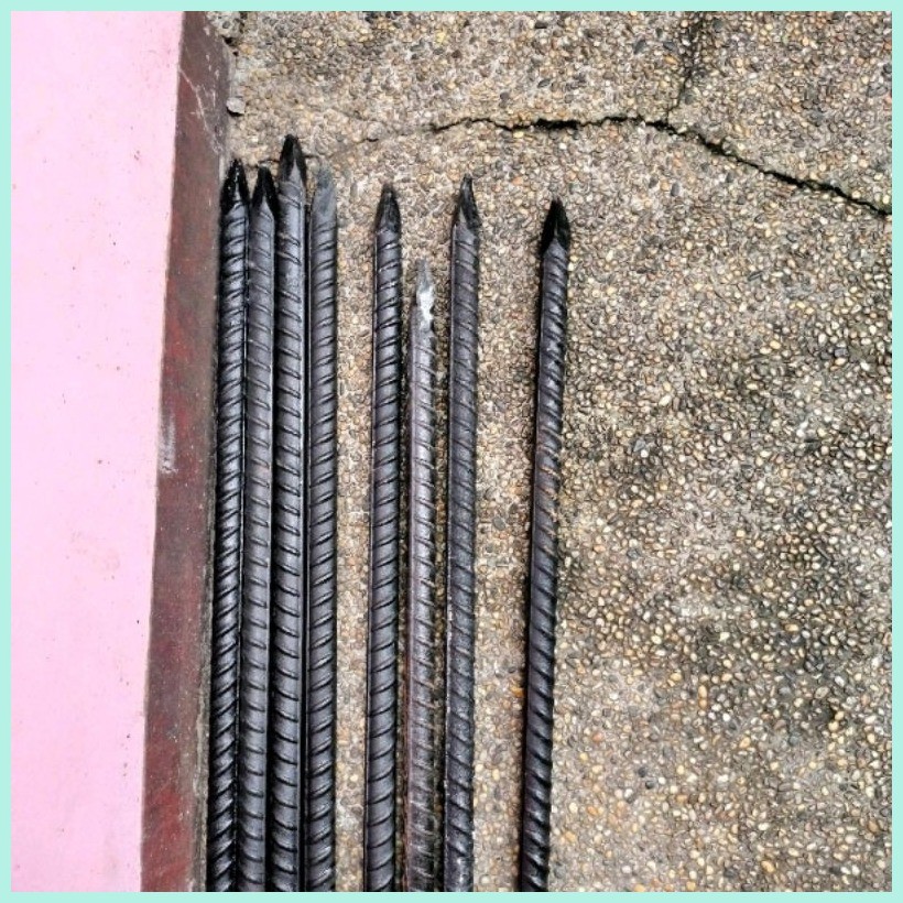 4 ft & 5 ft. Bareta Molye and Bareta Solid Digging Bar Gardening Tools ...