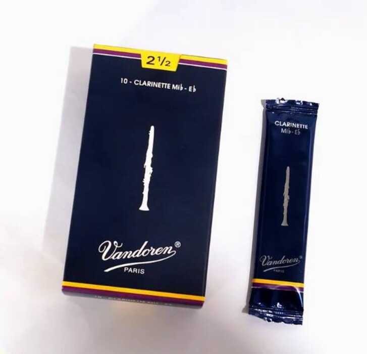 Blue Vandoren Box Clarinet 2.5 Saxophone Reed Essential Musical ...