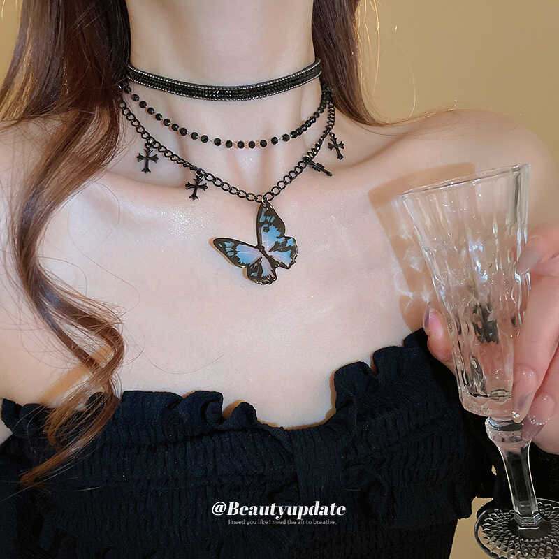 69 Sweet And Cool Multi-Layer Butterfly Cross Necklace, Niche Spicy ...