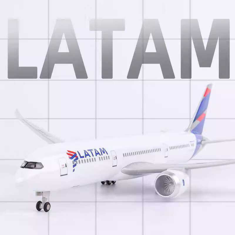 Tt Aircraft Model LATAM Boeing 787 Simulation Latam Airlines Passenger ...