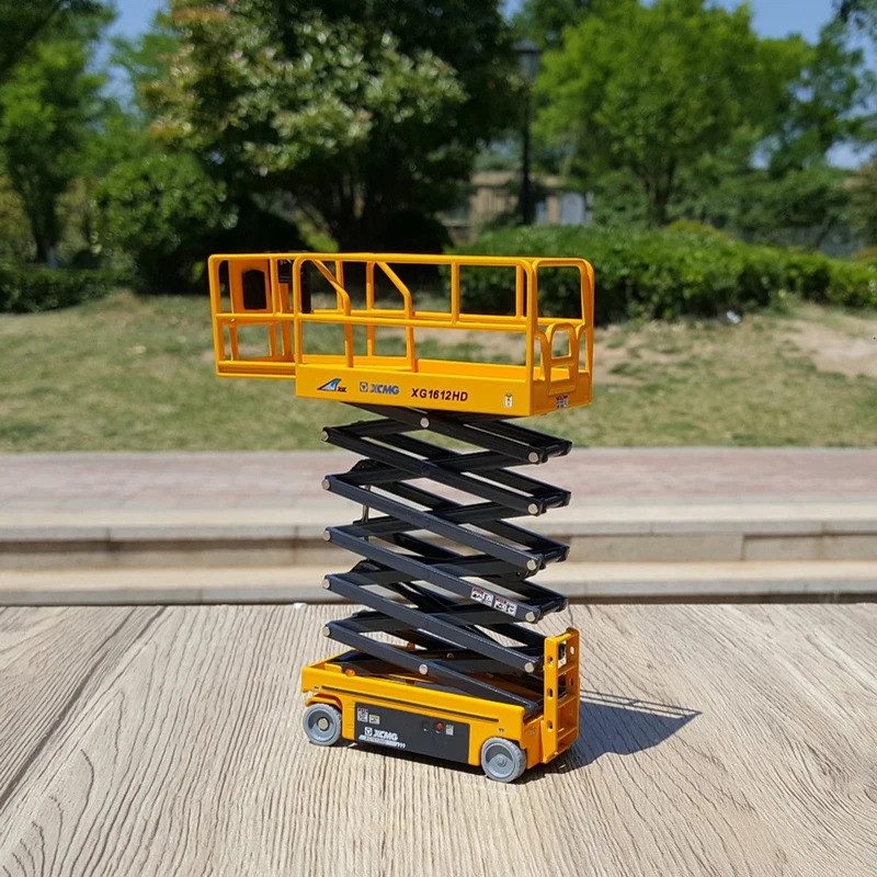 Diecast 1:35 Scale XCMG Xc1612hd Electric Scissor Aerial Work Platform ...