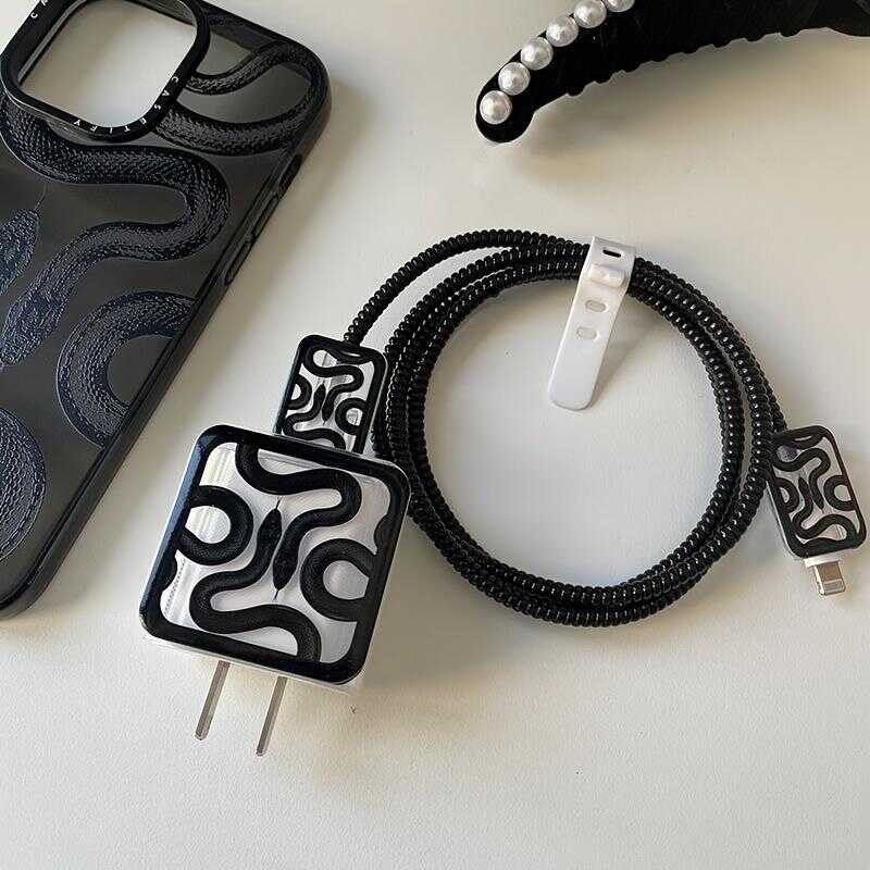5-Piece Set Black Snake Design Charger Protector Sleeve And Cable Saver ...