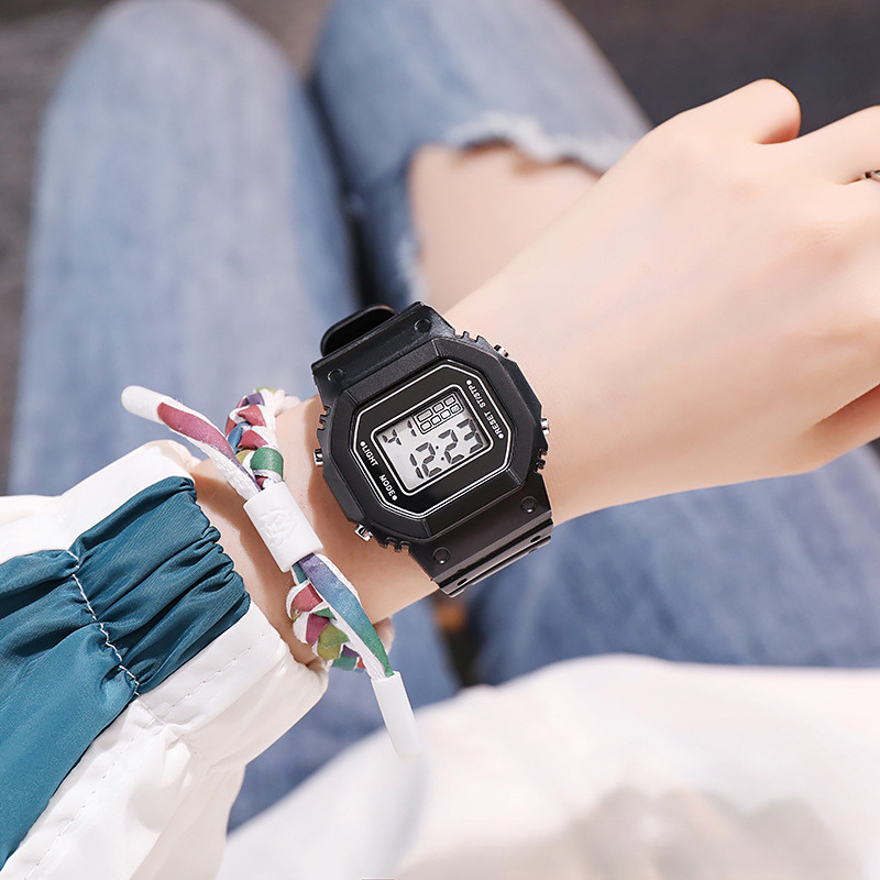 Small Square Watch, Simple Square Sports Men's and Women's Electronic ...