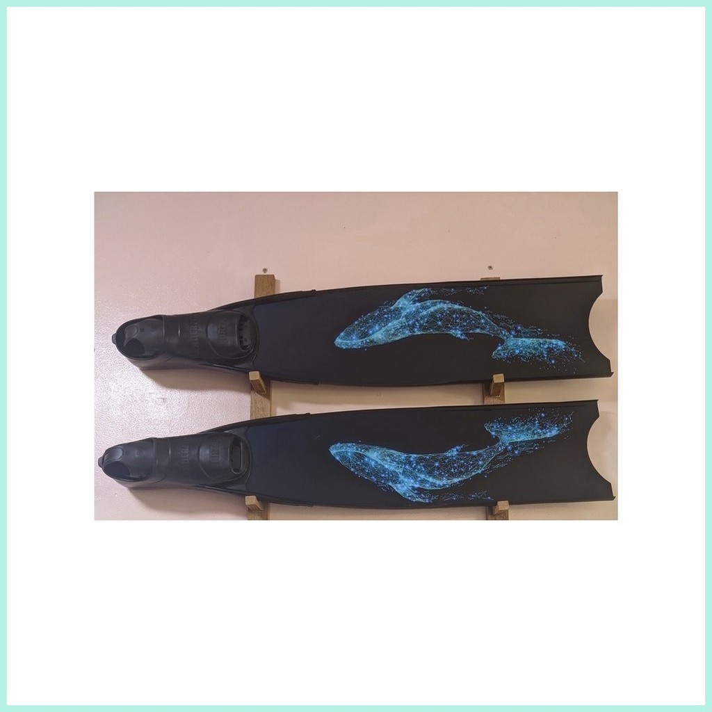 Fins Rack Wall Display for 1 pair or 2 pairs (fins not included ...