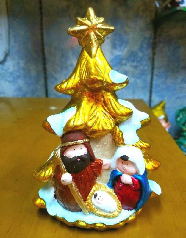 TOP TABLE CHRISTMAS TREE WITH BELEN DISPLAY | Shopee Philippines