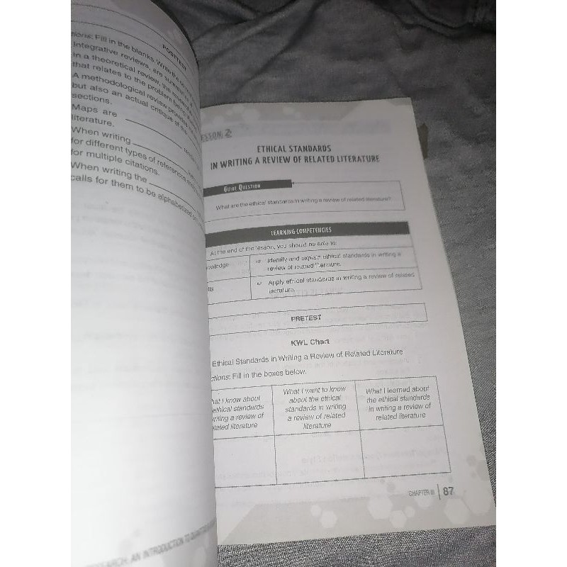 Applied Research: An Introduction to Quantitative Research Methods and Report Writing by ...