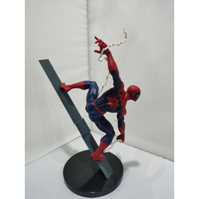 Spider-Man Homecoming Wall-Climbing Spider-Man Rope Hanging Scene Model ...