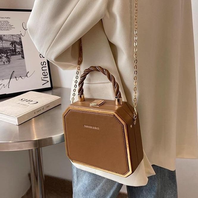 【Bagin-PH20】COD Parisian Chic Valentine Bag: Korean Box Bag with Gold ...