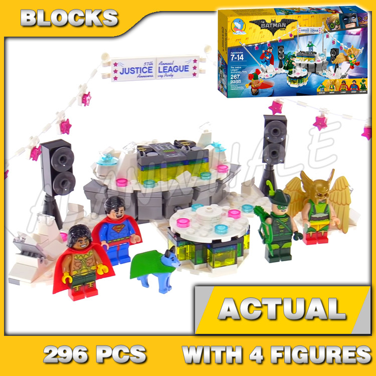 296pcs Super Fighter The Justice League Anniversary Party Superman Green Arrow Hawkgirl Rotating ...