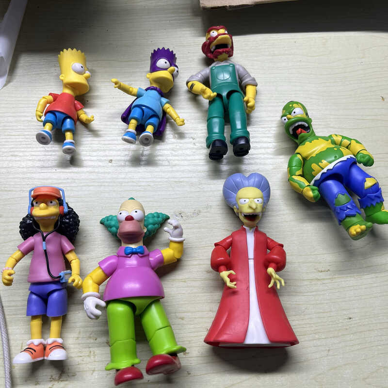 Simpsons Family Figures Toys Family Portrait Cartoon Dolls Ornaments ...
