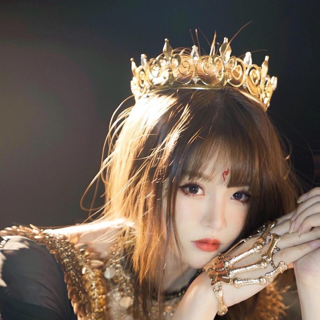 King Crown for Men" - Vintage Royal Prince Crown, Gold Costume ...