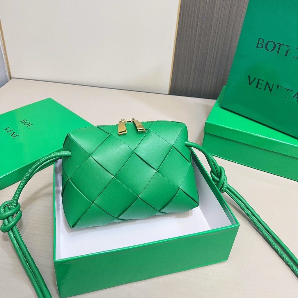 [1: 1 Boutique] New Style Genuine Leather Woven Small Square Bag Large ...
