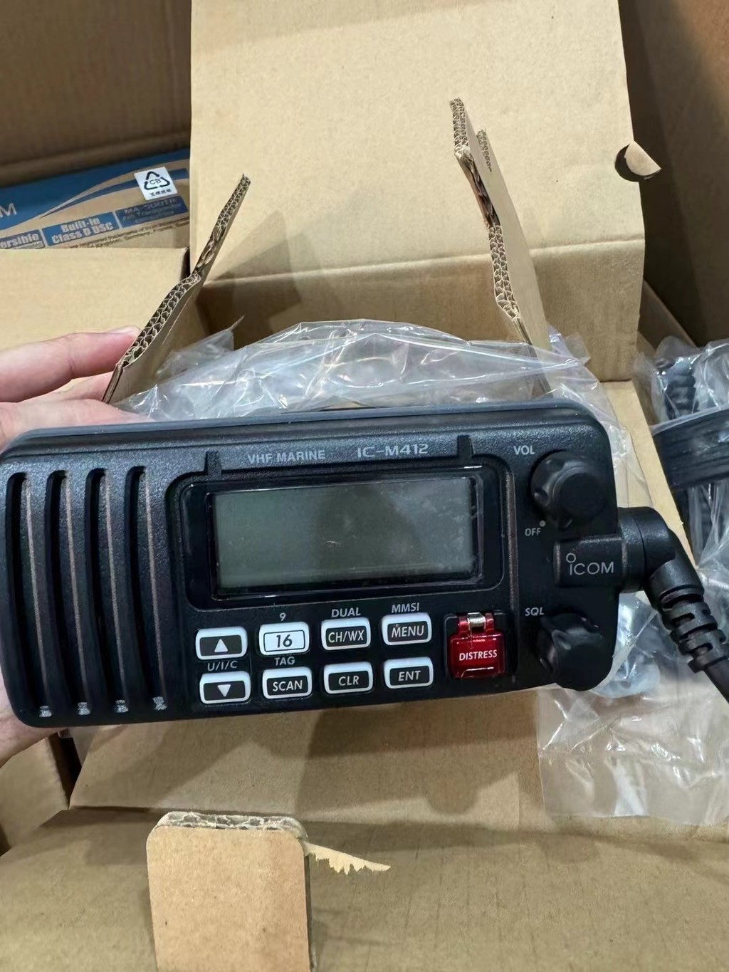 ICOM IC-M412 VHF Marine Radio (Black), 156-163 MHz, 25W, Built-in Class D DSC, IPX7 Submersible ...