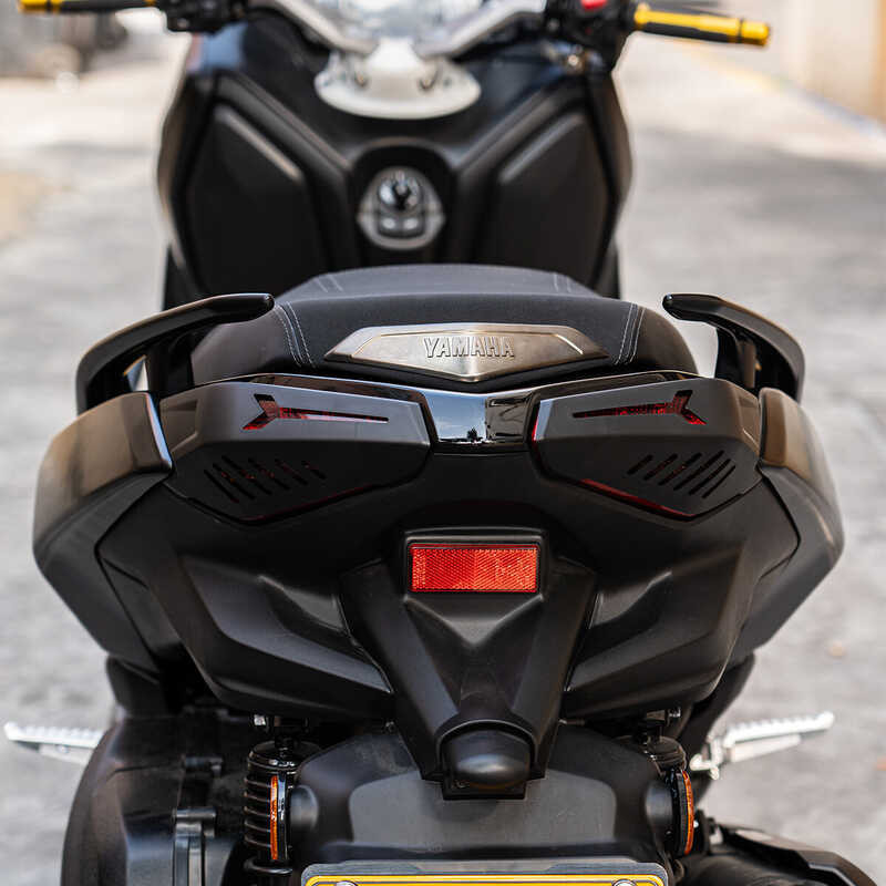 Motorcycle SEMSPEED Rear Tail Light Cover Guard Para Sa Yamaha XMAX 300 ...
