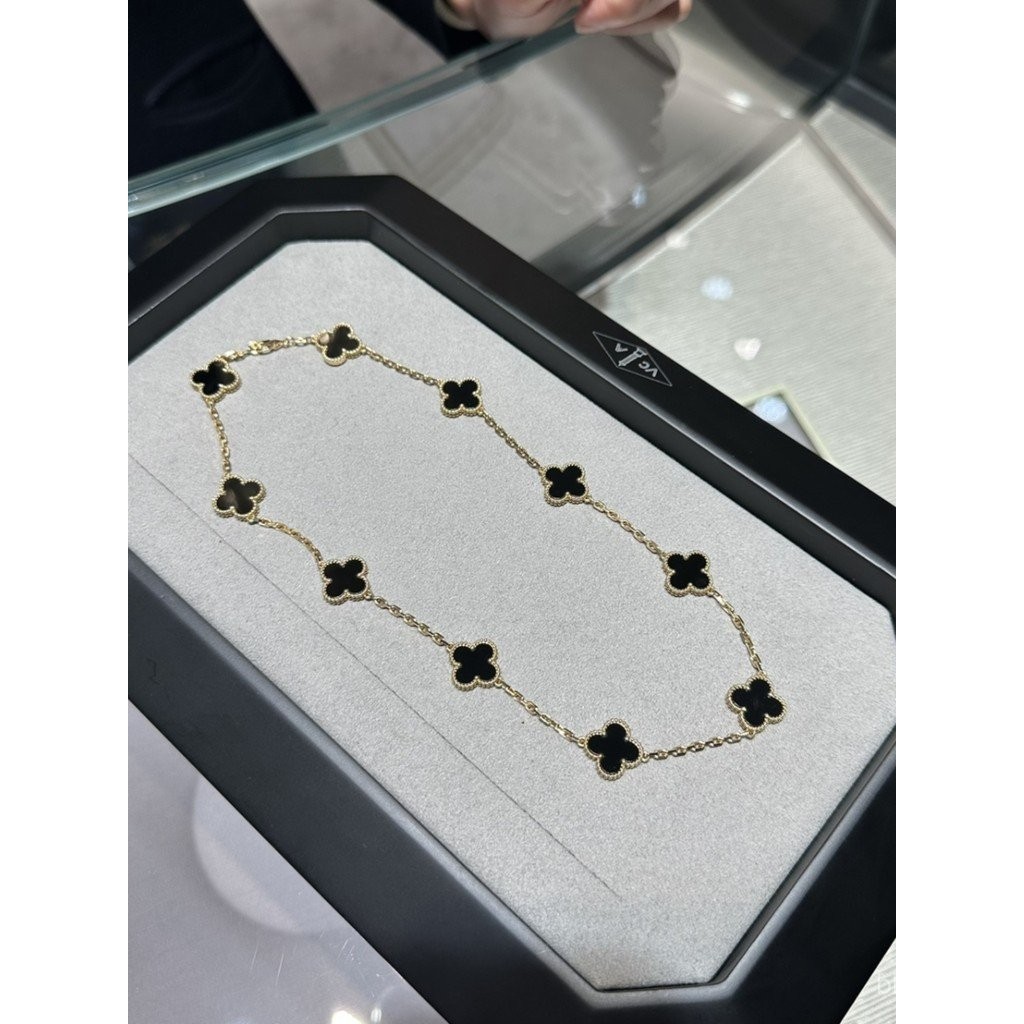 VCA Van Cleef & Arpels Classic Series Four-Leaf Clover Ten-Flower ...
