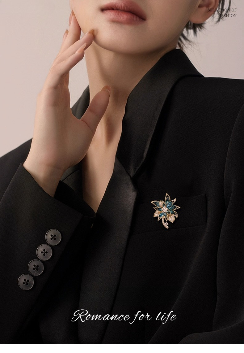 High-End Brooch Flower Pin for Ladies, Stylish and Exclusive Design ...