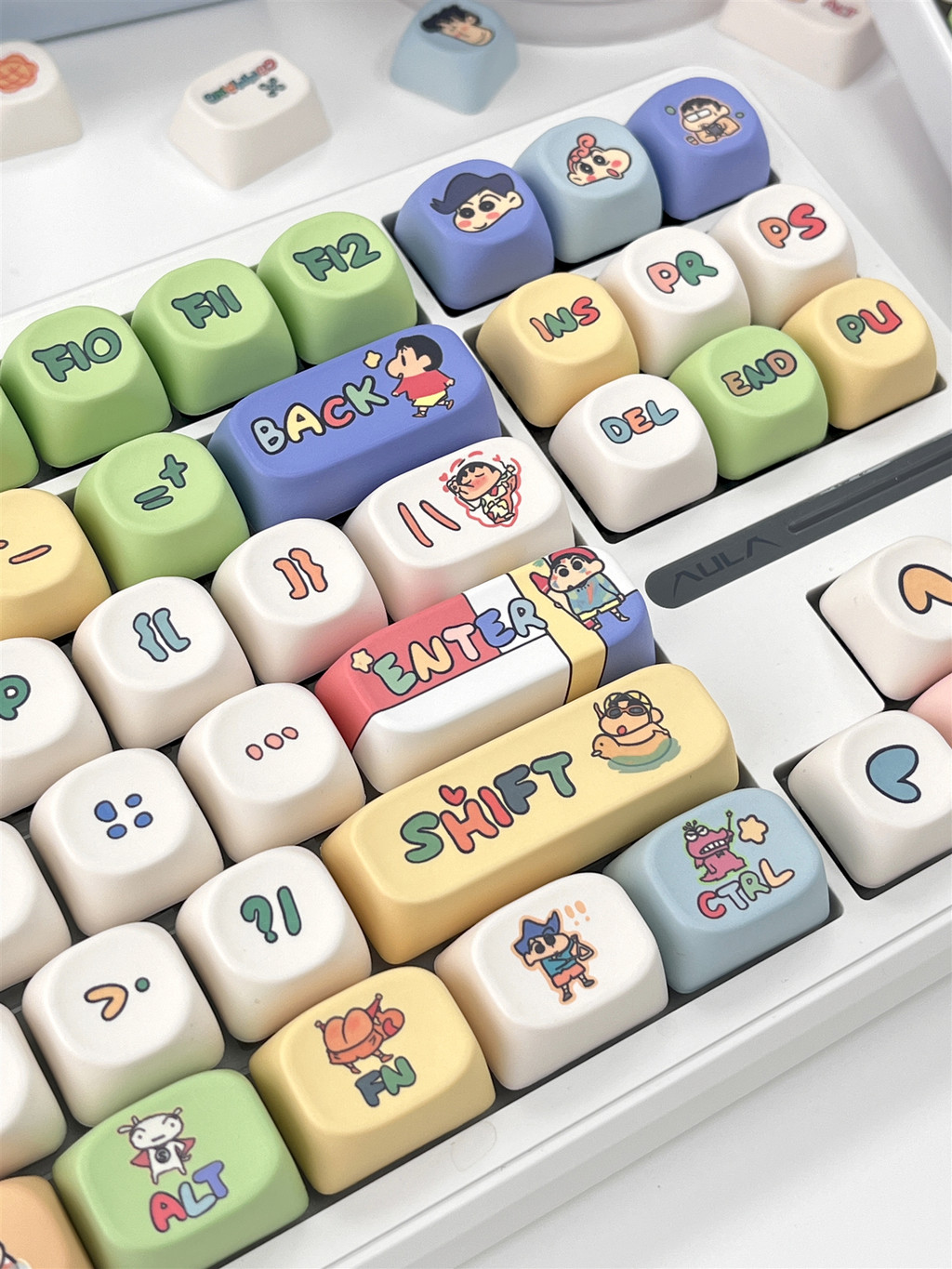 【Local Delivery】Crayon Shin-chan Keycap MOA Profile PBT Thermal Dye ...