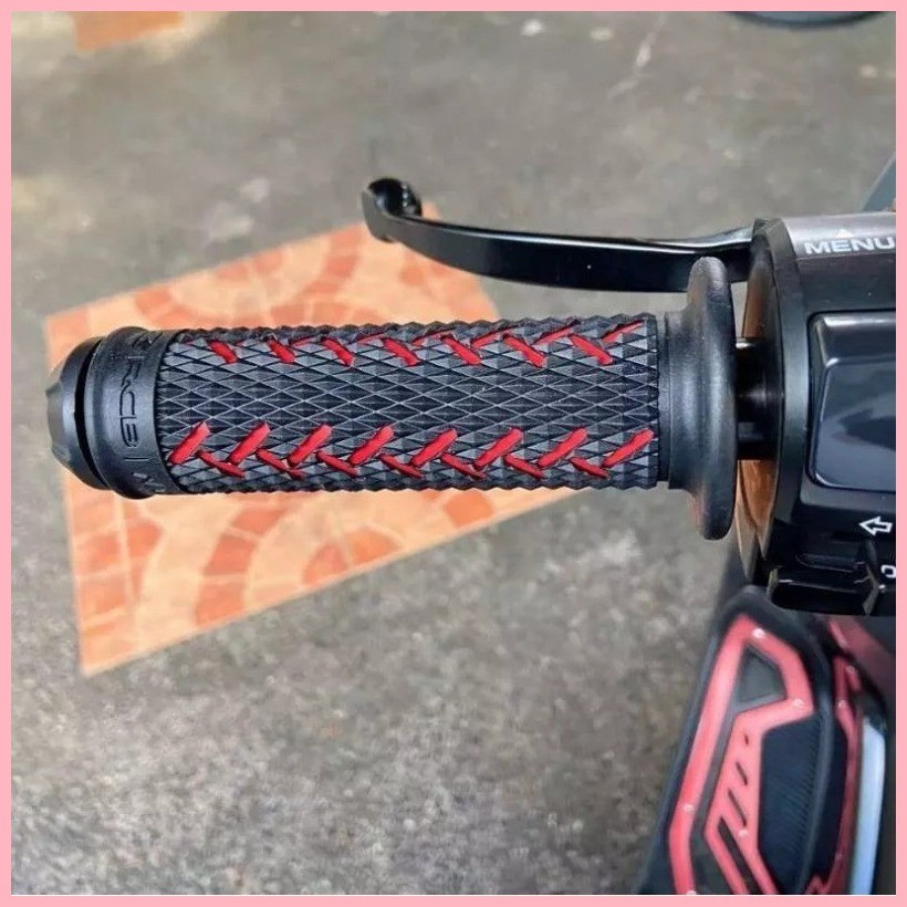 RCB HANDLE GRIP NAGAMAKI RUBBER UNIVERSAl 2PCS Black/Red RCB Nagamaki ...