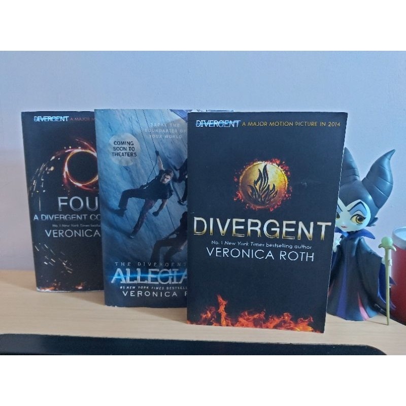 DIVERGENT SERIES by Veronica Roth [PB | HB] | Shopee Philippines